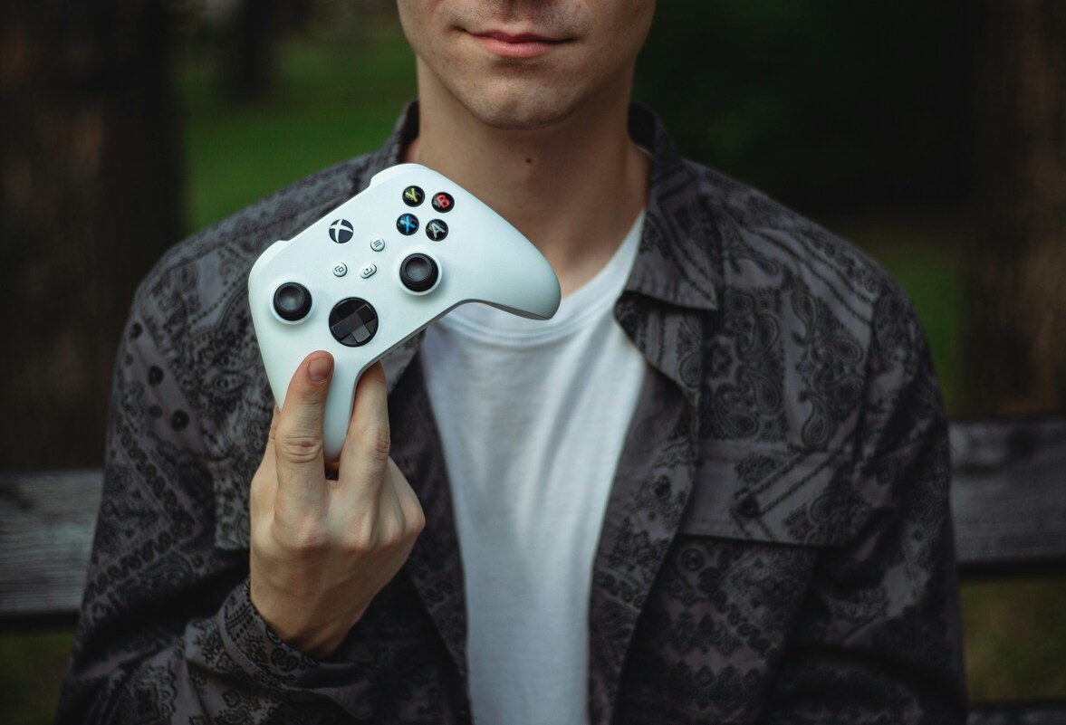 User Interface Design for Games: Enhancing Player Interaction - SAE ...