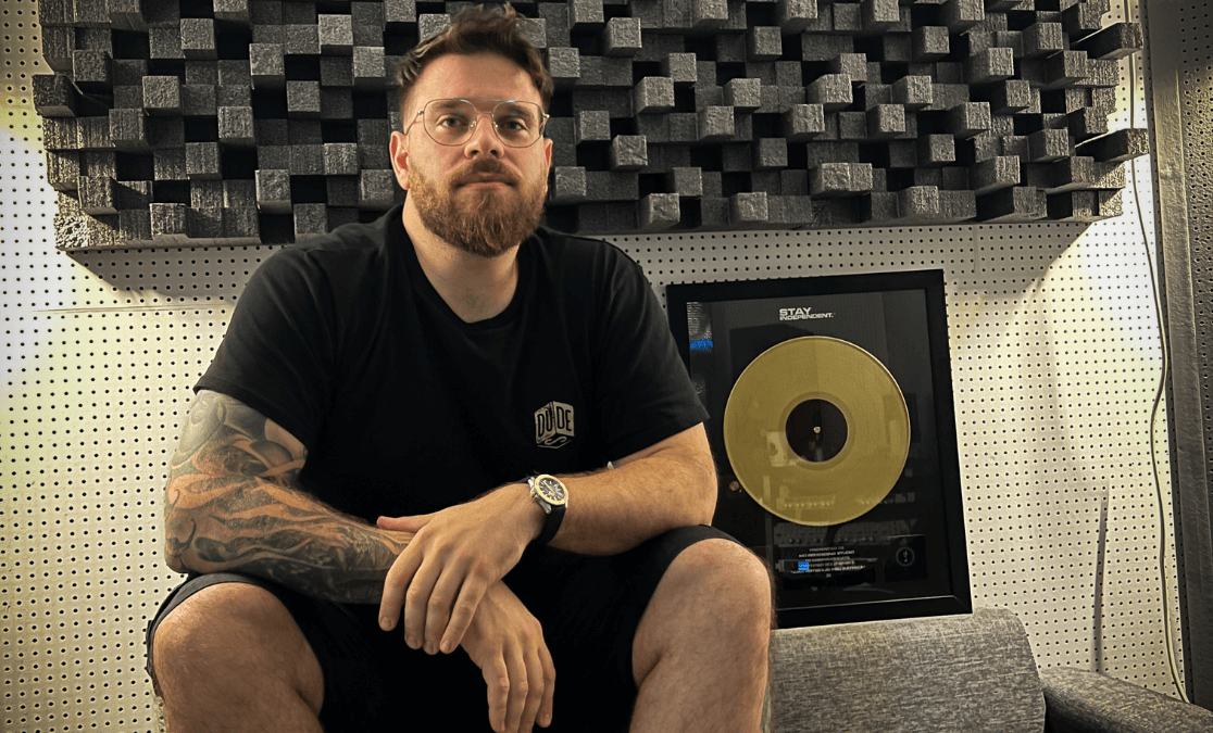 Χρυσός Δίσκος για το MD Studio σε συνεργασία με τον Βέβηλο